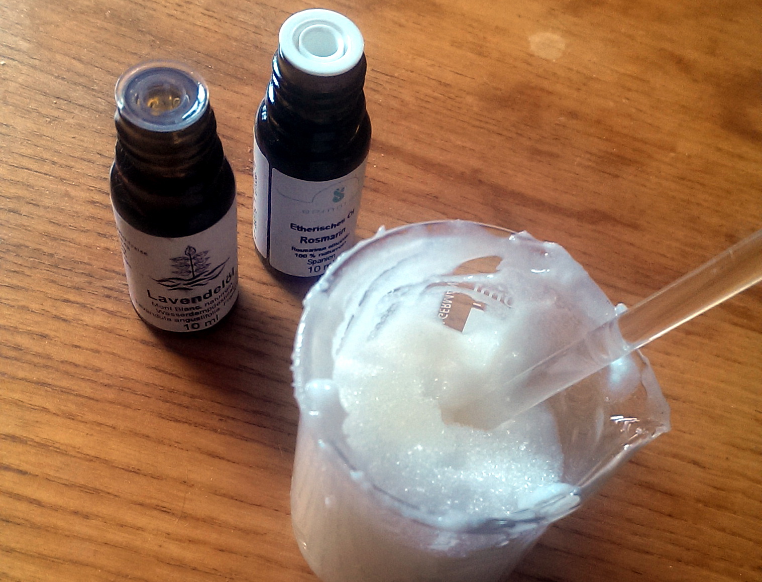 DIY Beauty: Rosmarin-Lavendel-Peeling • Glanz & Staub